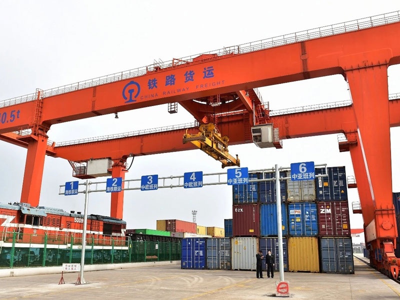 Derek Gantry yang Dipasang di Rel | Derek RMG | Aicran