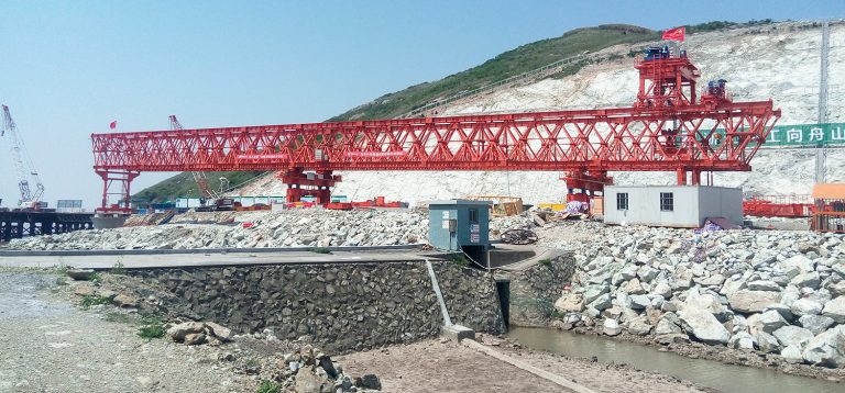 Different Construction Methods for Launching Gantry Cranes
