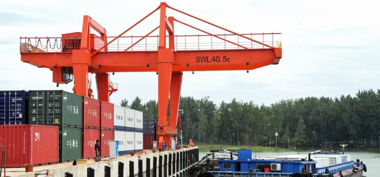 Lifting Solution for Ports And Terminals - Aicrane