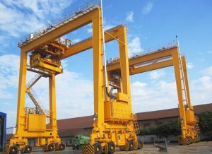 Portique à conteneurs | RMG et RTG pour ports et terminaux