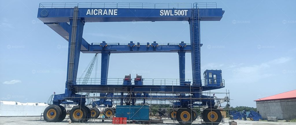 Straddle Carrier - Custom Heavy Lifting Solutions